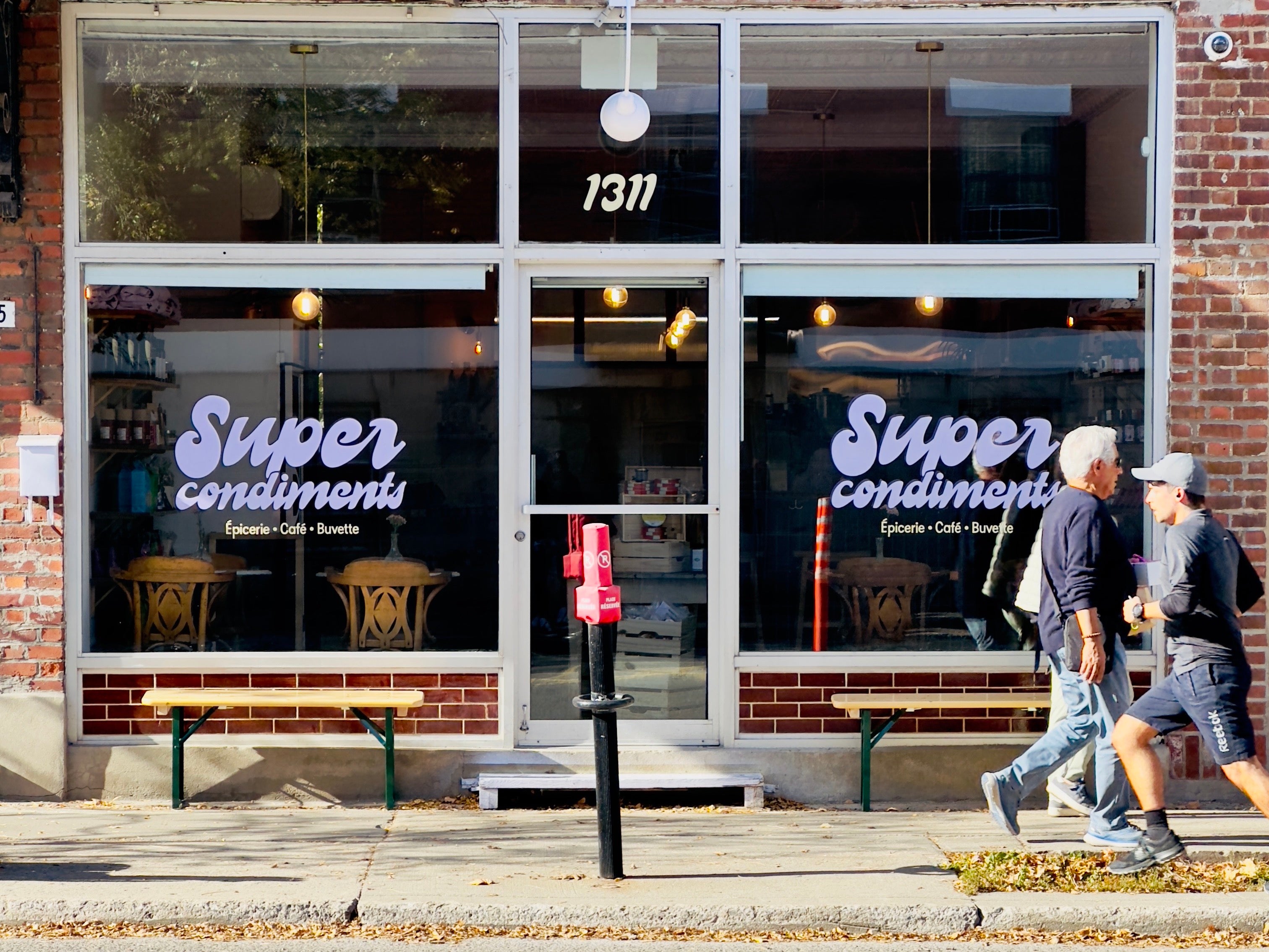 SUPER CONDIMENTS - Café-Bistro local Montréal – Super Condiments